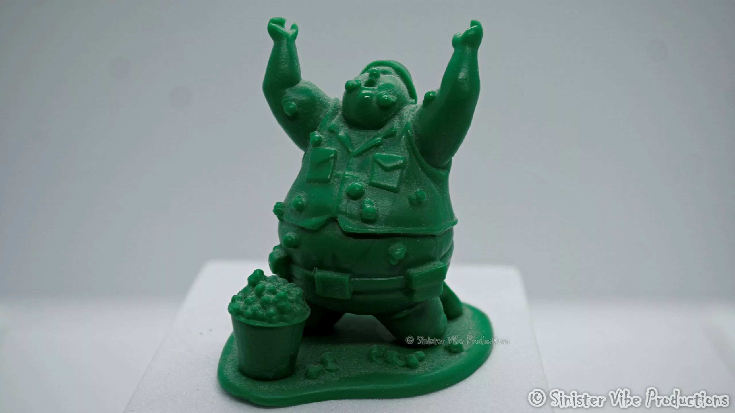 Little fat army men from Japan - Sinister Vibe