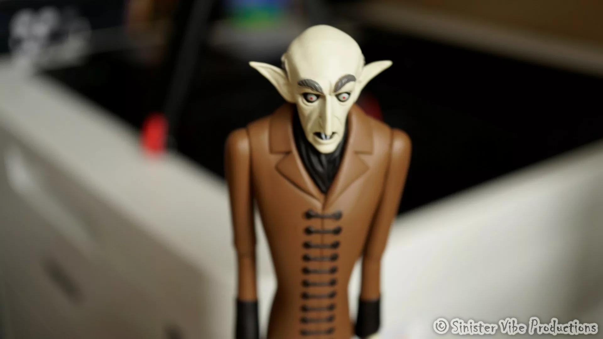 Mini Nosferatu - Sinister Vibe